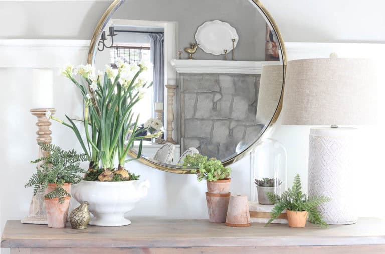 10 Inspiring Spring Vignettes - Rooms For Rent blog