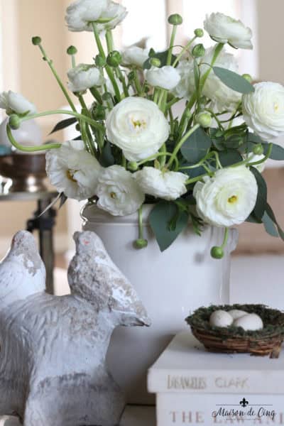 10 Inspiring Spring Vignettes - Rooms For Rent blog