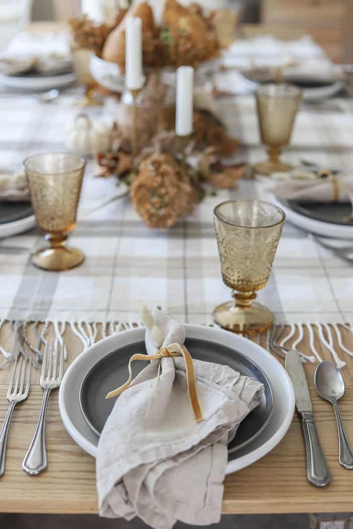 How to Create a Neutral Fall Tablescape with Cozy Elegance - Rooms For ...